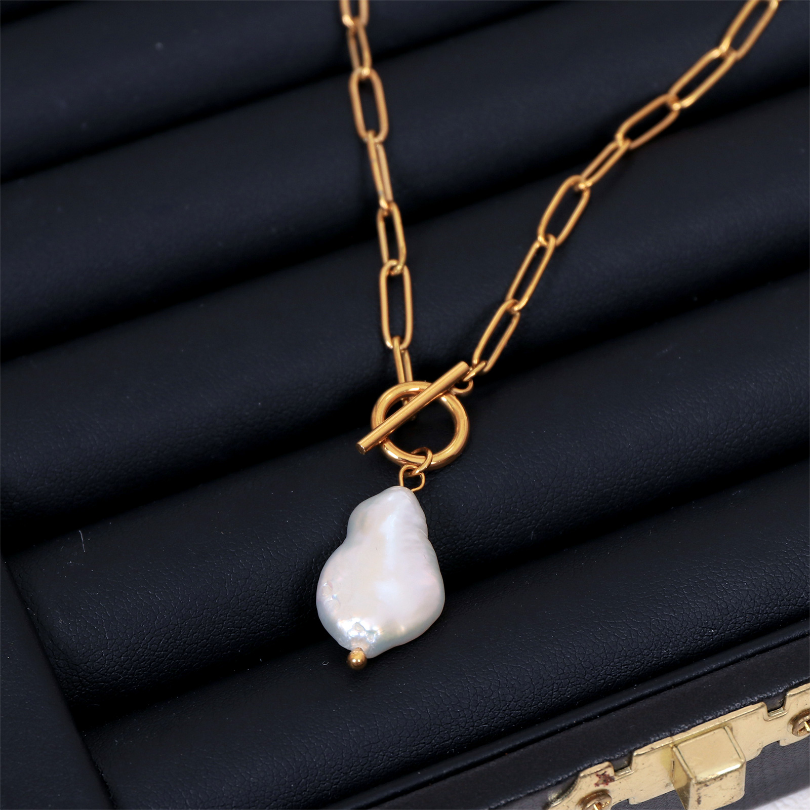 Luxury 18K Gold Plated Necklace with Irregular Baroque Pearl - Justop ...